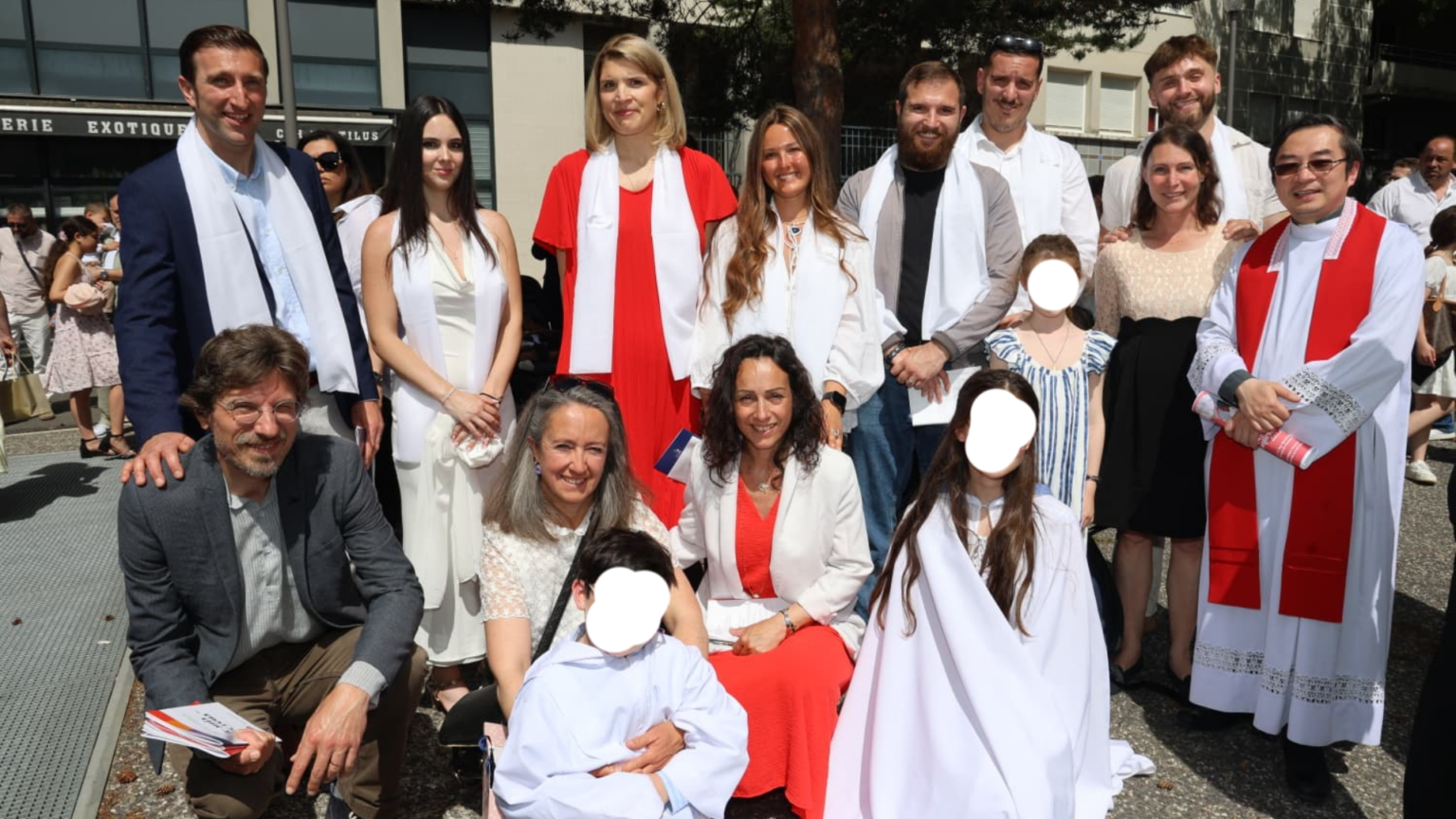 Sept jeunes confirmés dans la joie de l’Évangile - 23 mai 2026 ...